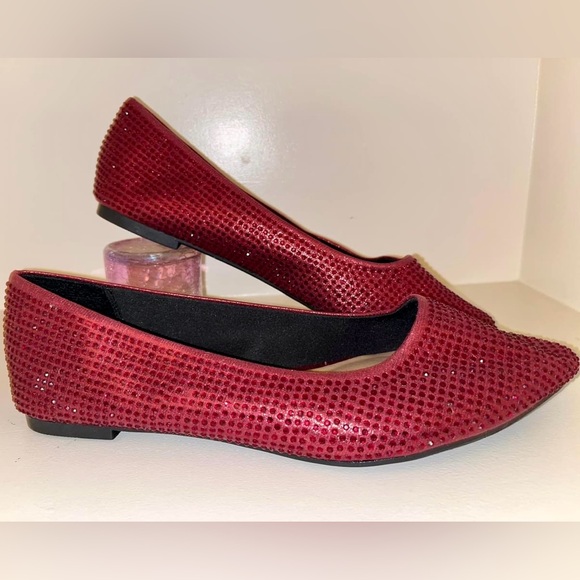 torrid | Shoes | Torrid Red Embellished Pointy Toe Flats Sz 5 Ww | Poshmark